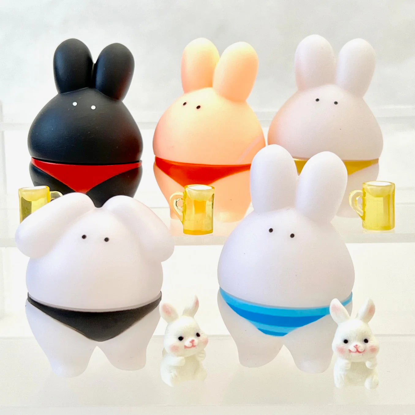 Gashapon Capsule Teen & Up Sumo Rabbit (Sold As An Individual Capsule ...